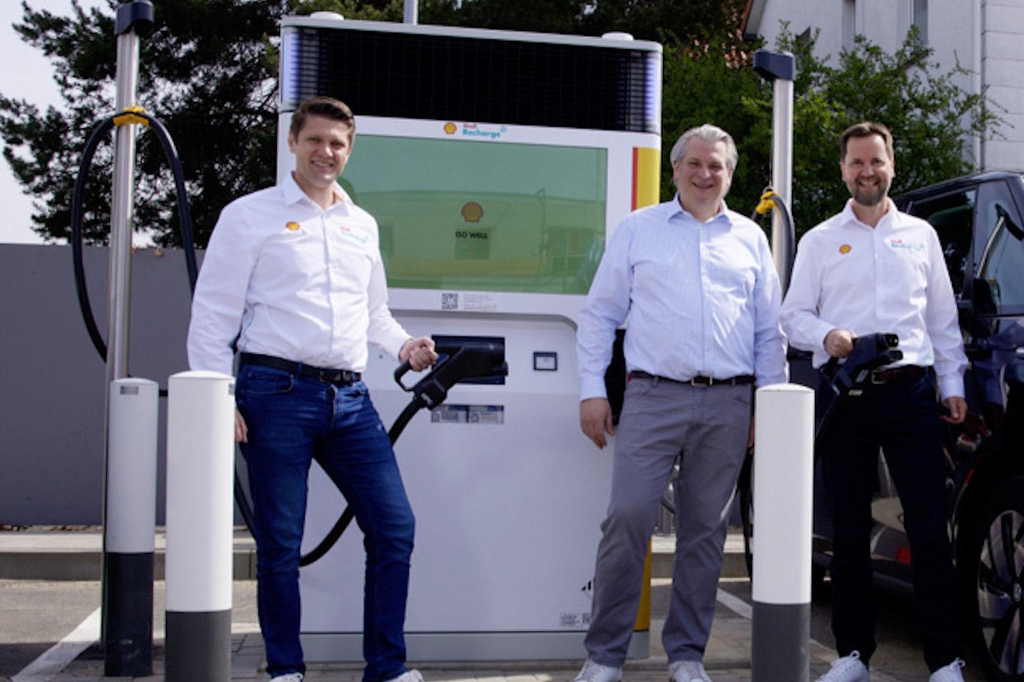 Eröffnung der ersten innovativen Flexpole-Ladestation